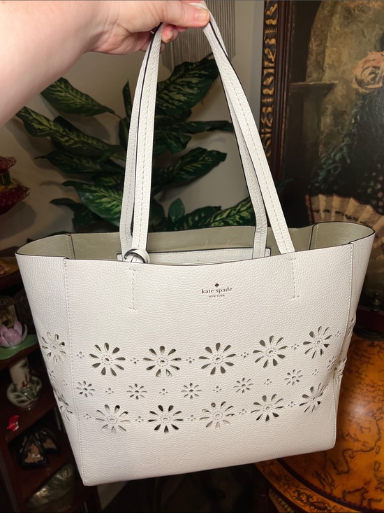 kate spade | Bags | Kate Spade New York Faye Drive Hallie Floral Daisy ...